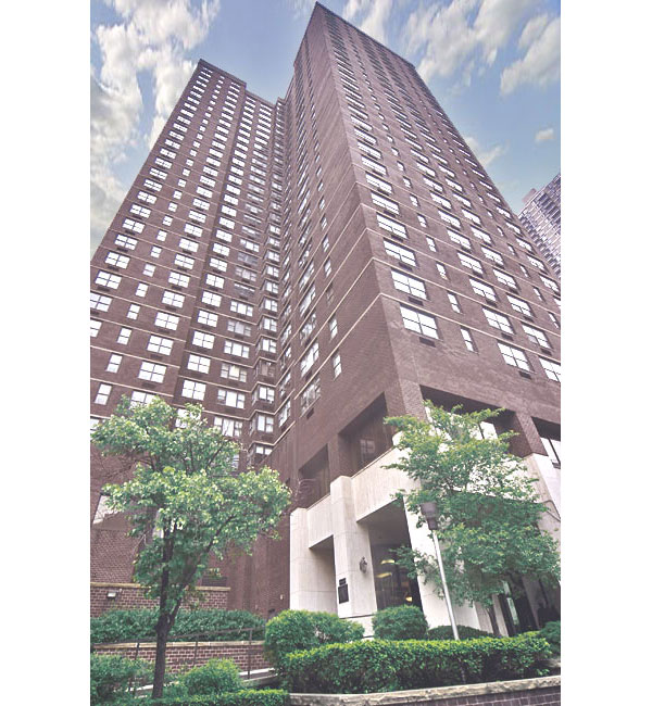 Claridge House: Building | NYBits